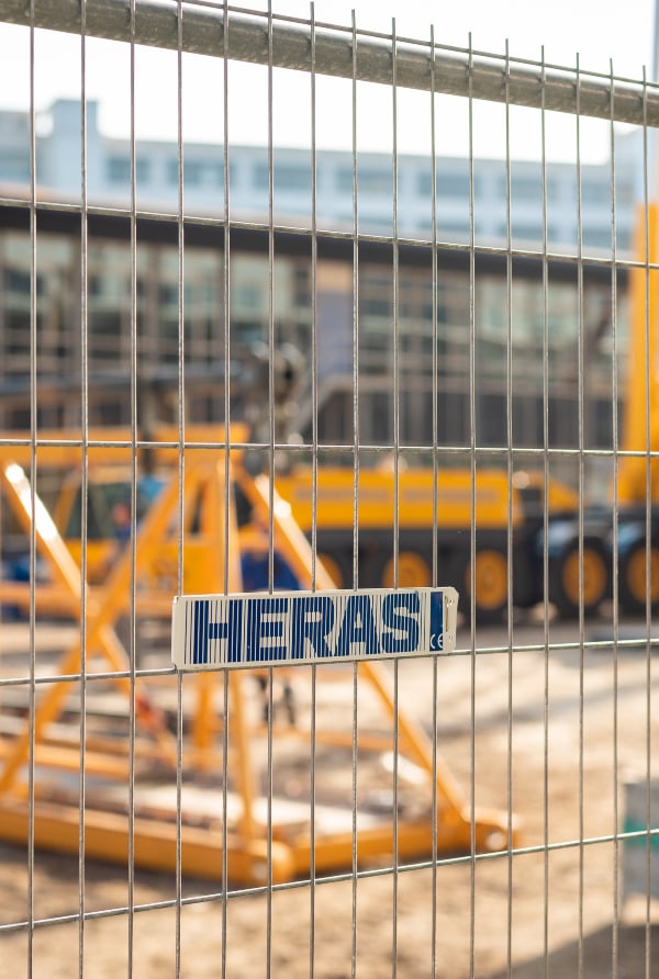 Werfhekken en poorten van Heras Mobile Fencing & Security